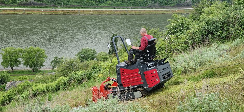 Raupenfahrzeug HYDRO75-SW - NIKO Fahrzeuge - Maschinen- und Fahrzeugbau ...